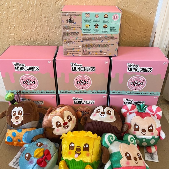 Disney | Other | Disney Munchlings Mystery Scented Plush Set Of 7 ...